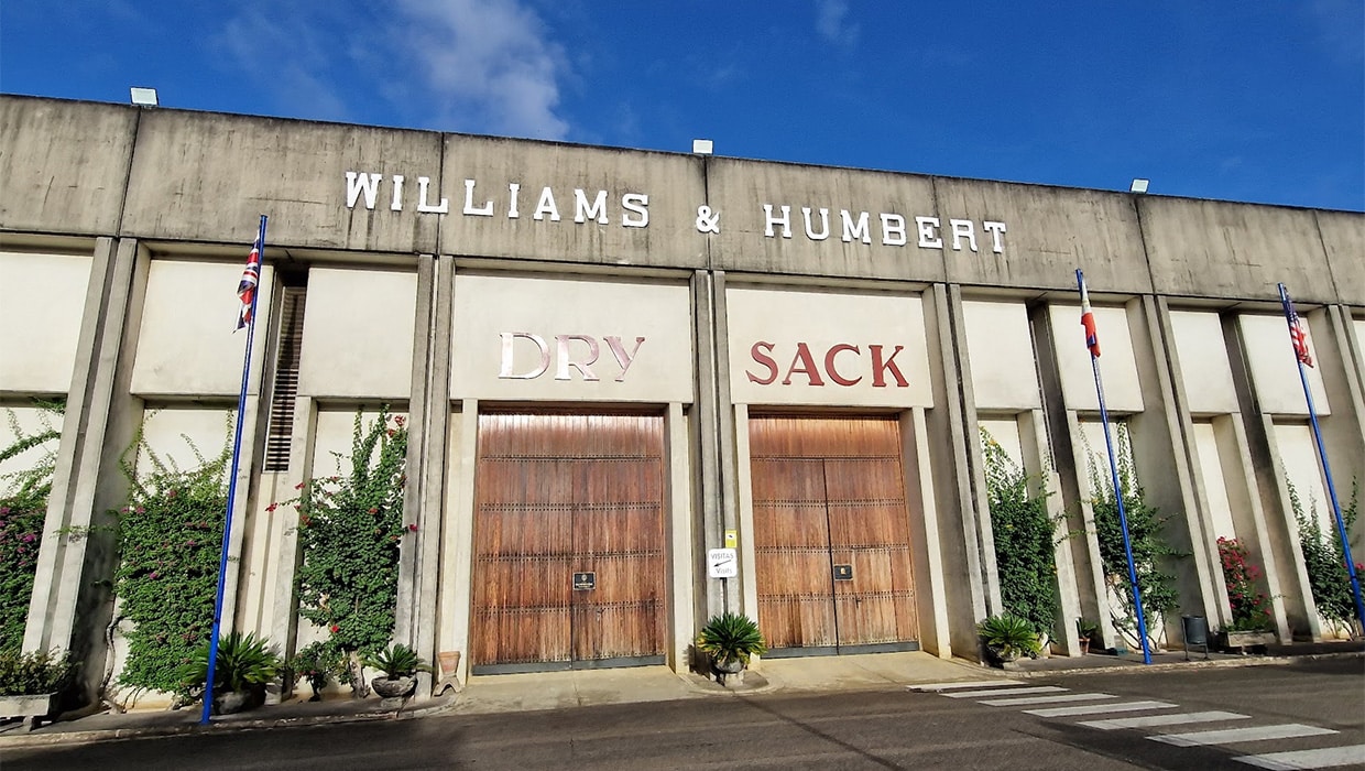 Visiting Williams & Humbert: tour +pictures | SherryNotes